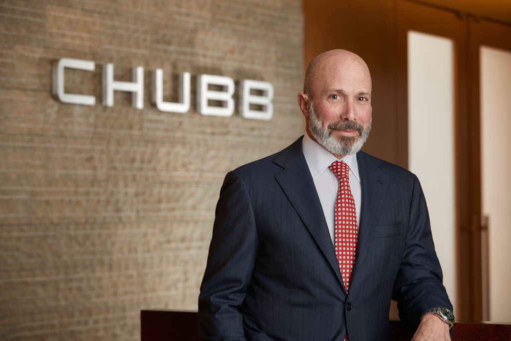 Chubb está se preparando para implementar IA em escala, diz CEO